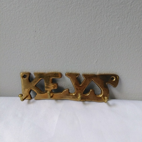 Vintage | Wall Decor | Wall Hanging Key Holder Plaque | Poshmark